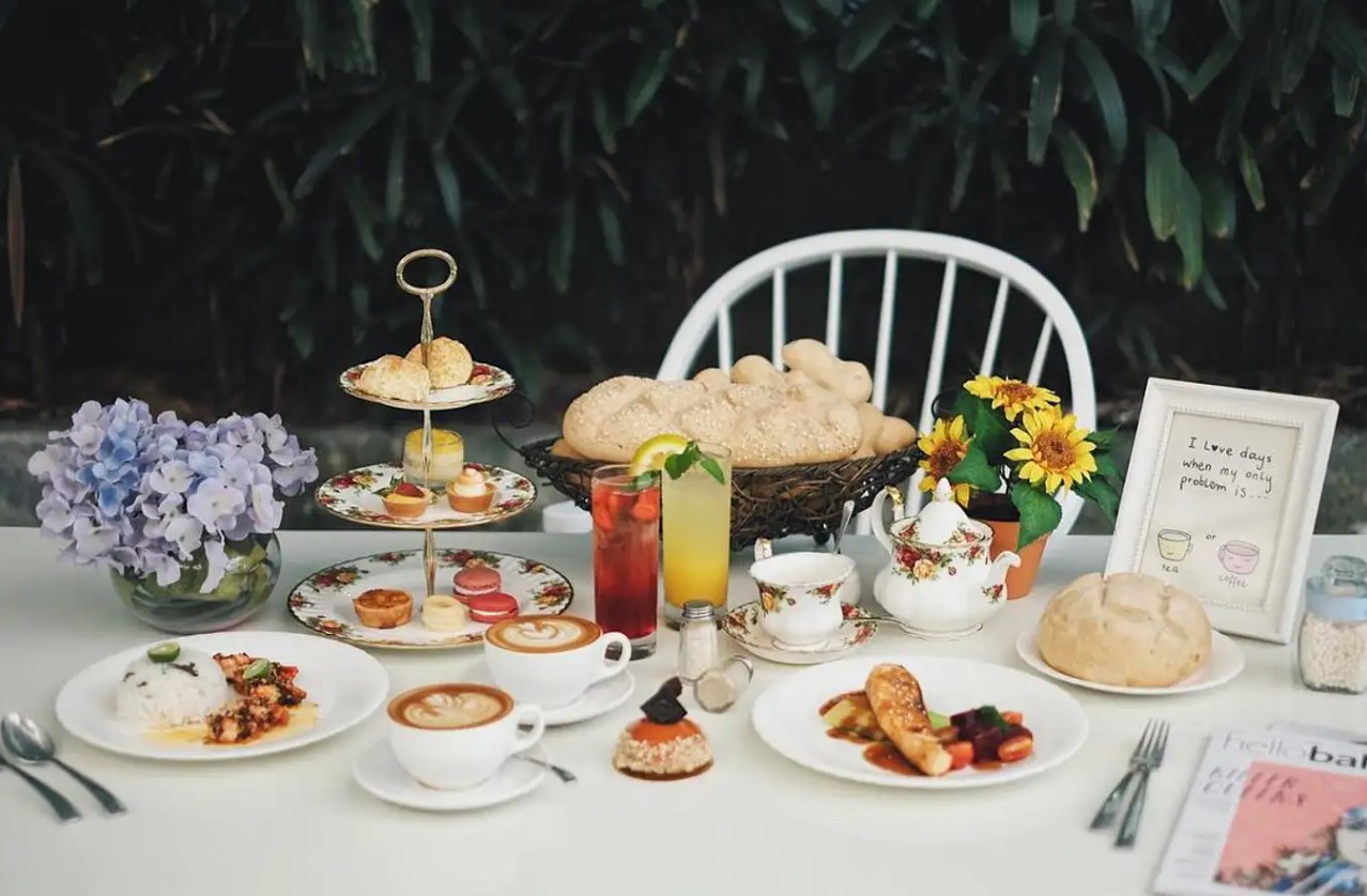 Atmosphere Cafe Resort Bandung Review Lengkap