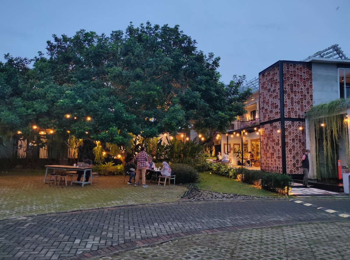 Bruno Cafe In The Park Menu, Harga, dan Suasana - Berita Jelajah